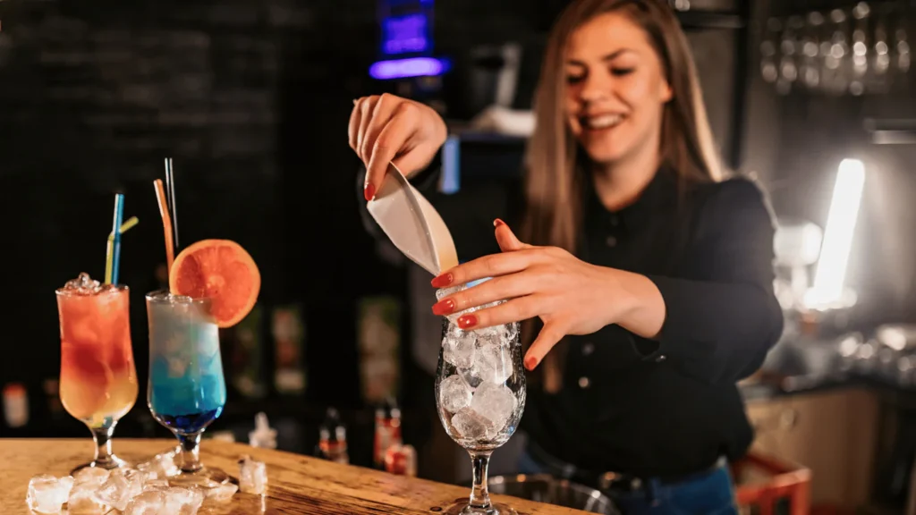 5 Top Tips To Improve Your Cocktail Making Skills – Helvetica Bar